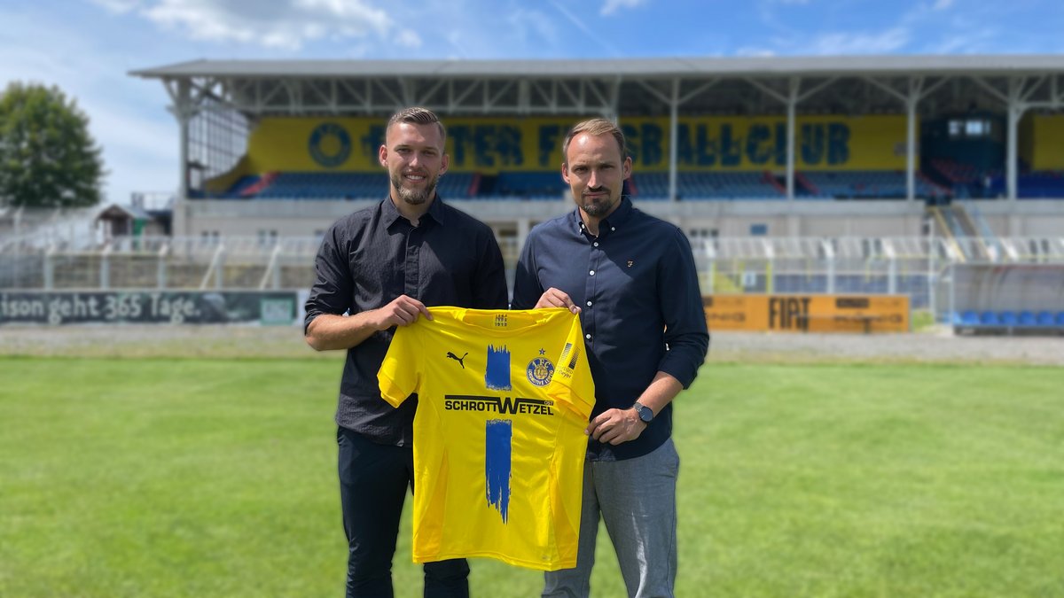 LUC ELSNER WIRD EIN BLAU-GELBER! | Lokomotive Leipzig